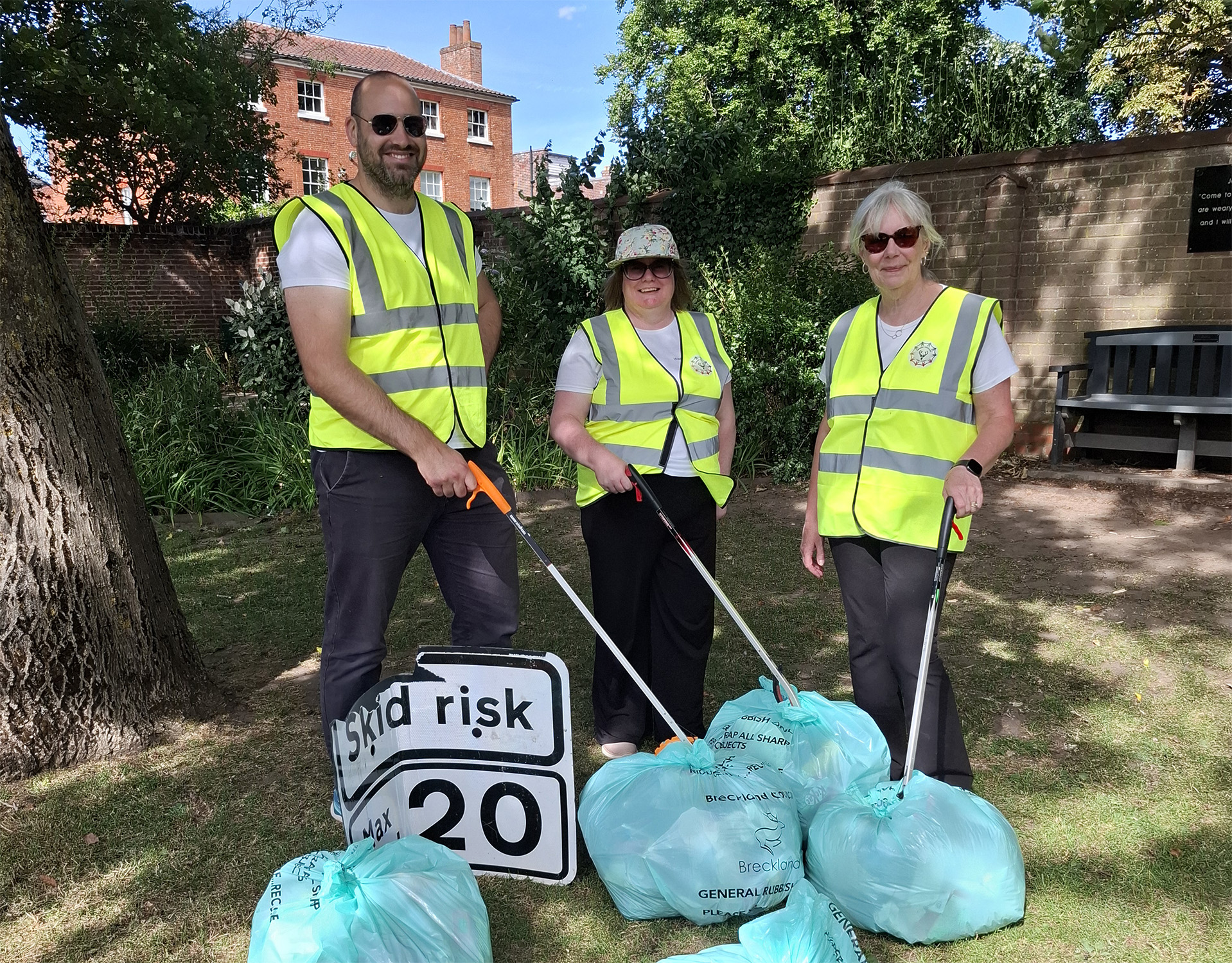 Dereham Community Litter Pick | Ward Gethin Archer